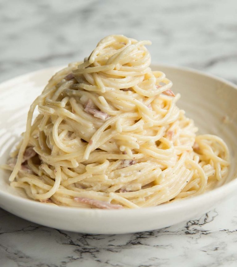 Cream Cheese Pasta (5 ingredients!) (5 ingredients!) | Don't Go Bacon ...