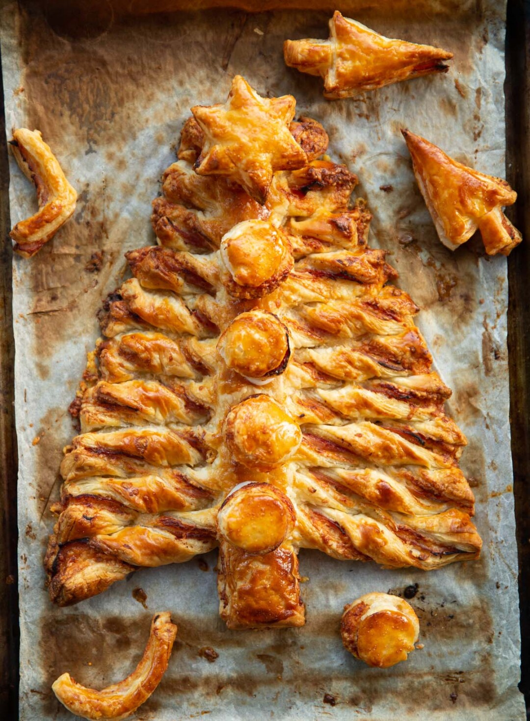 Cheesy Ham Puff Pastry Christmas Tree | Don't Go Bacon My Heart